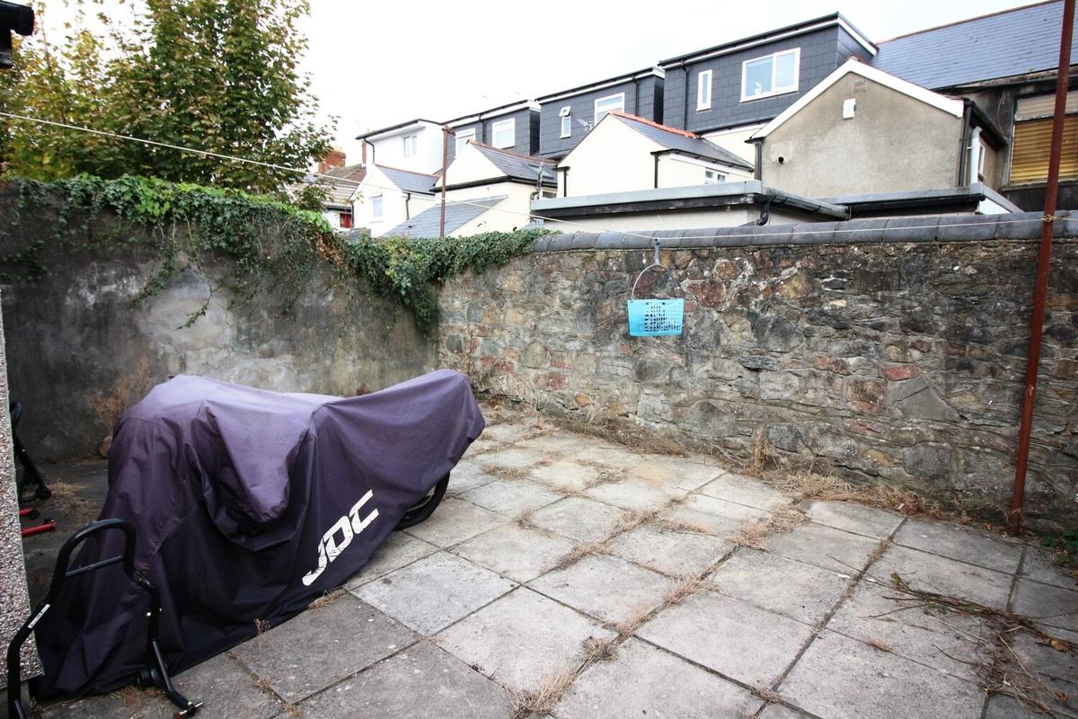 8 bedroom house for rent Salisbury Road, Cardiff, CF24 4AD | UniHomes