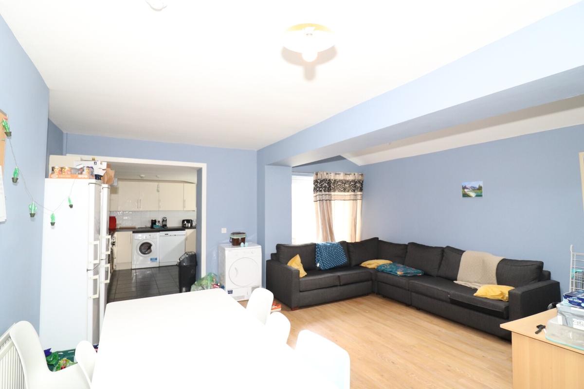 8 bedroom house for rent Salisbury Road, Cardiff, CF24 4AD | UniHomes