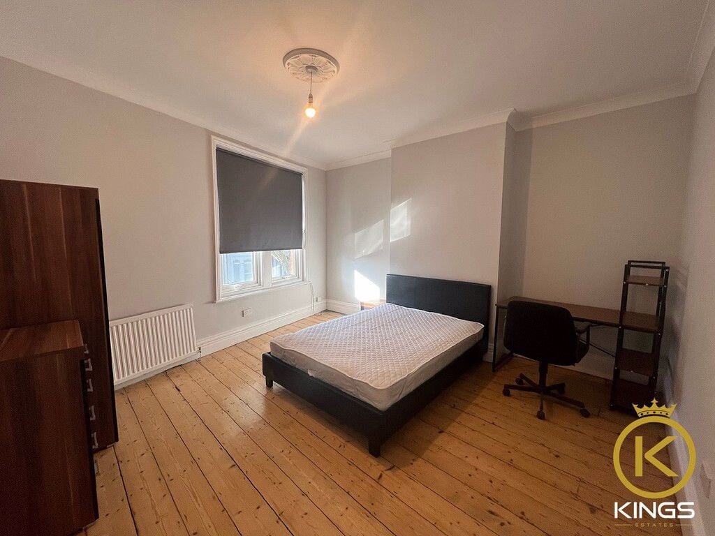 4 bedroom house for rent Frensham Road, Portsmouth, PO4 8AE | UniHomes