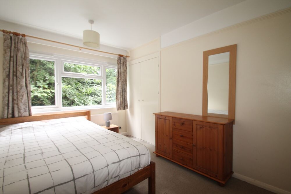 3 bedroom apartment for rent Hawe Close Kent Canterbury, CT2 7DL | UniHomes