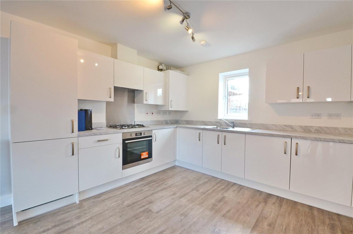 4 bedroom house for rent Shrub Leaze, Bristol, BS34 8DU | UniHomes