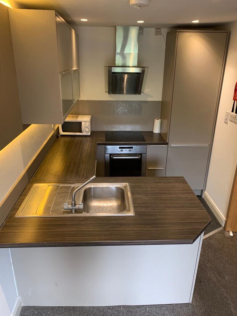 4 bedroom apartment for rent 233 Upper Brook Street Manchester ...