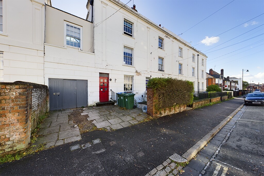 5 bedroom house for rent Henstead Road, Southampton, SO15 2DD | UniHomes