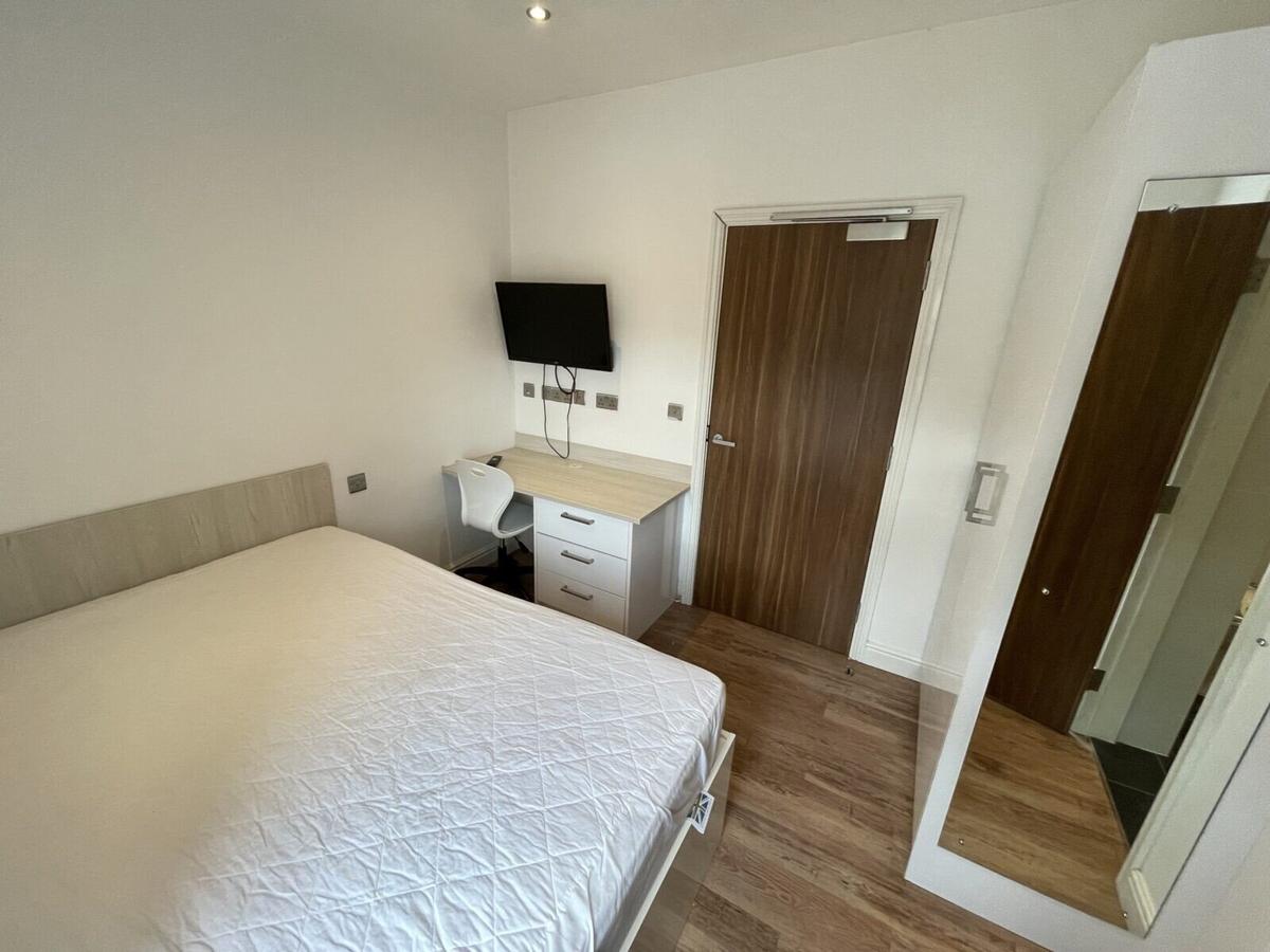 2 bedroom apartment for rent Westcotes Drive Leicester, Leicester, LE3 ...