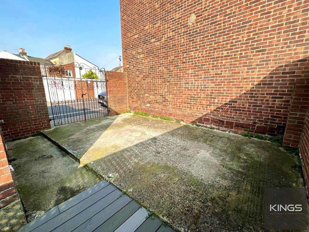 5 bedroom house for rent Boulton Road, Portsmouth, PO5 1NT | UniHomes