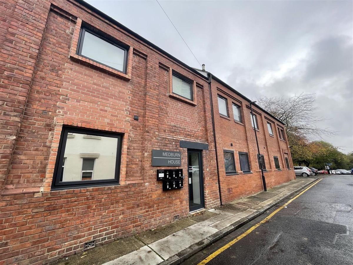 1 bedroom apartment for rent Medburn House, Barker Street Newcastle ...
