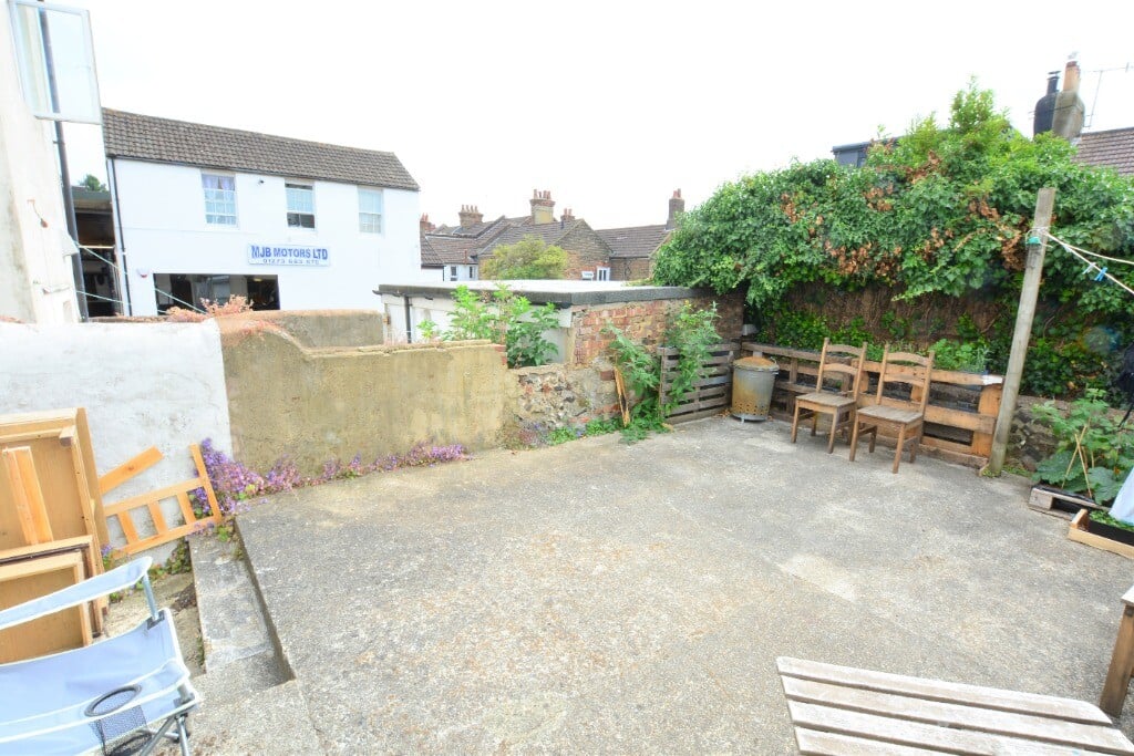 5 bedroom house for rent Brading Road Brighton, BN2 3PE | UniHomes