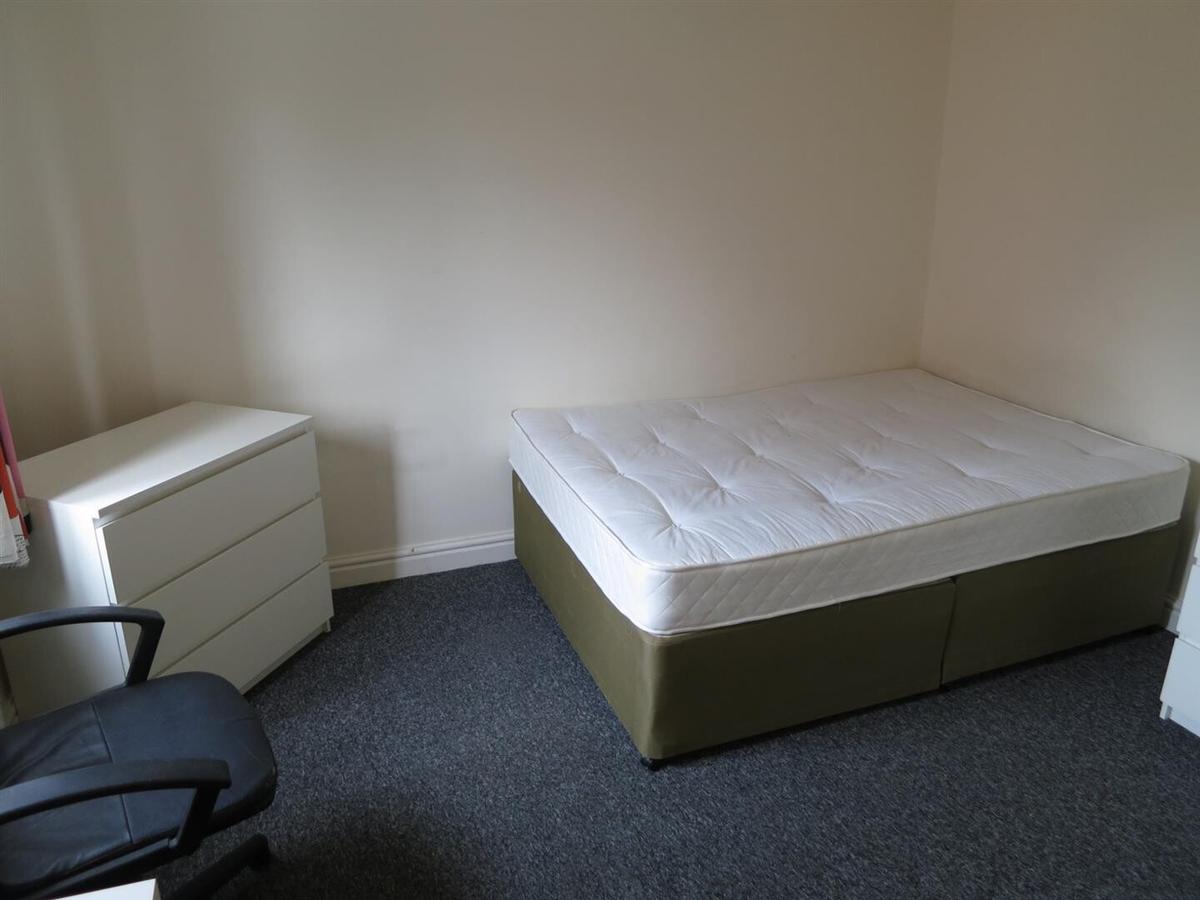 5 bedroom house for rent J J Thomson Mews Manchester, M14 6JT | UniHomes