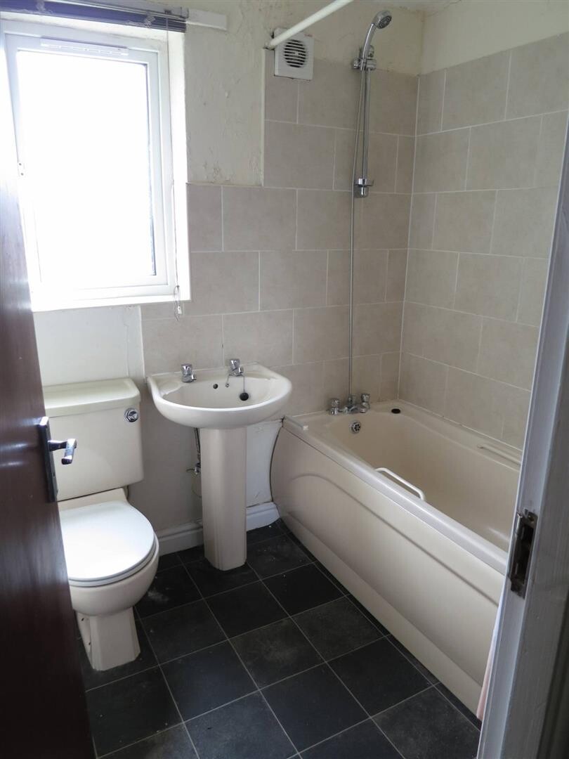 5 bedroom house for rent J J Thomson Mews Manchester, M14 6JT | UniHomes