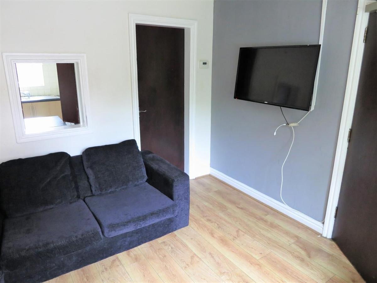 5 bedroom house for rent J J Thomson Mews Manchester, M14 6JT | UniHomes