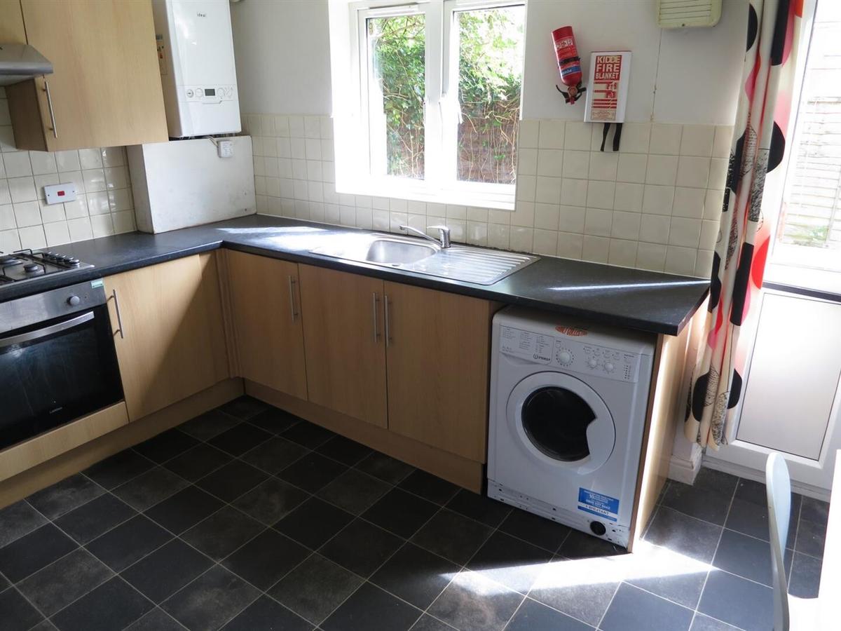 5 bedroom house for rent J J Thomson Mews Manchester, M14 6JT | UniHomes