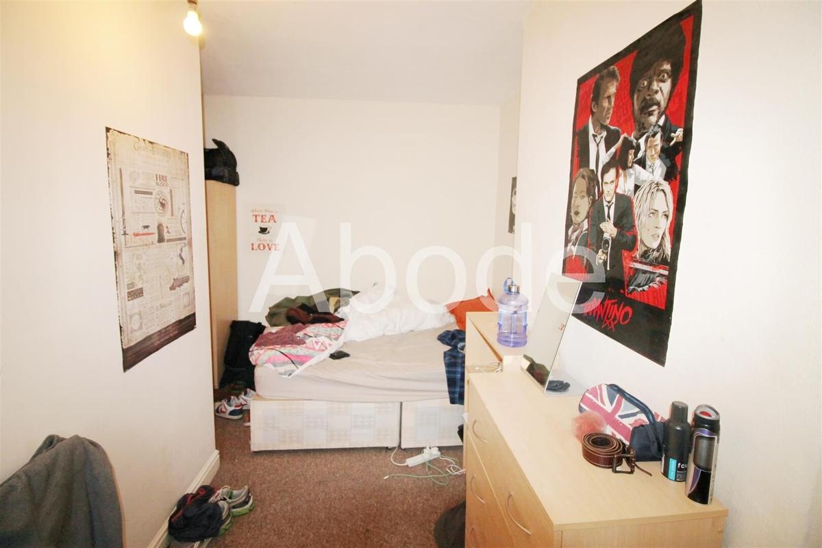 4 bedroom house for rent Royal Park Avenue Leeds, LS6 1EZ | UniHomes