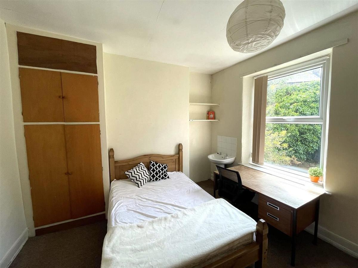 7 bedroom house for rent Spring Hill Road, Sheffield, S10 1ES | UniHomes