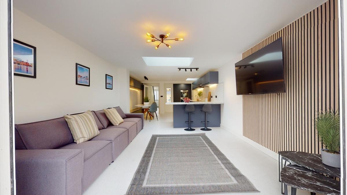 8 bedroom house for rent Llantwit Street Cardiff, CF24 4AJ | UniHomes