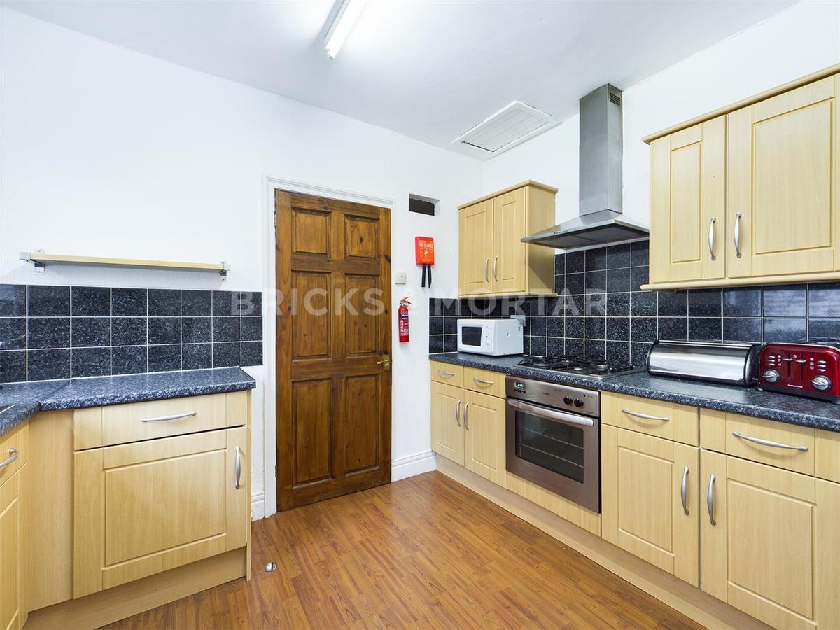 3 bedroom apartment for rent Kenton Road Newcastle, NE3 4NQ | UniHomes