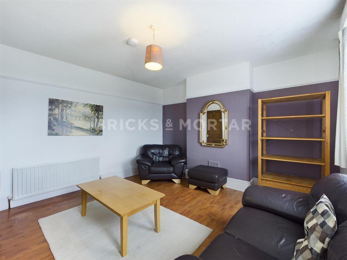 3 bedroom apartment for rent Kenton Road Newcastle, NE3 4NQ | UniHomes