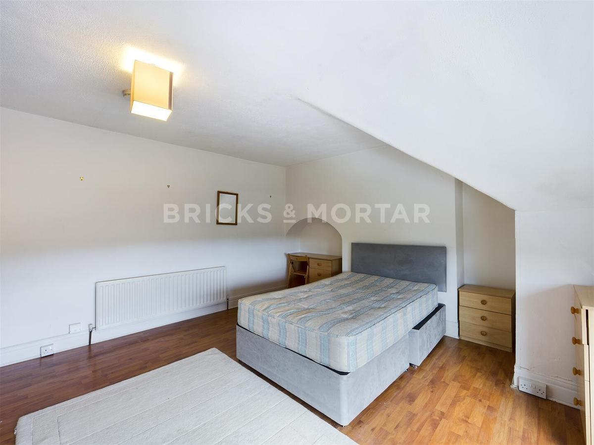 3 bedroom apartment for rent Kenton Road Newcastle, NE3 4NQ | UniHomes