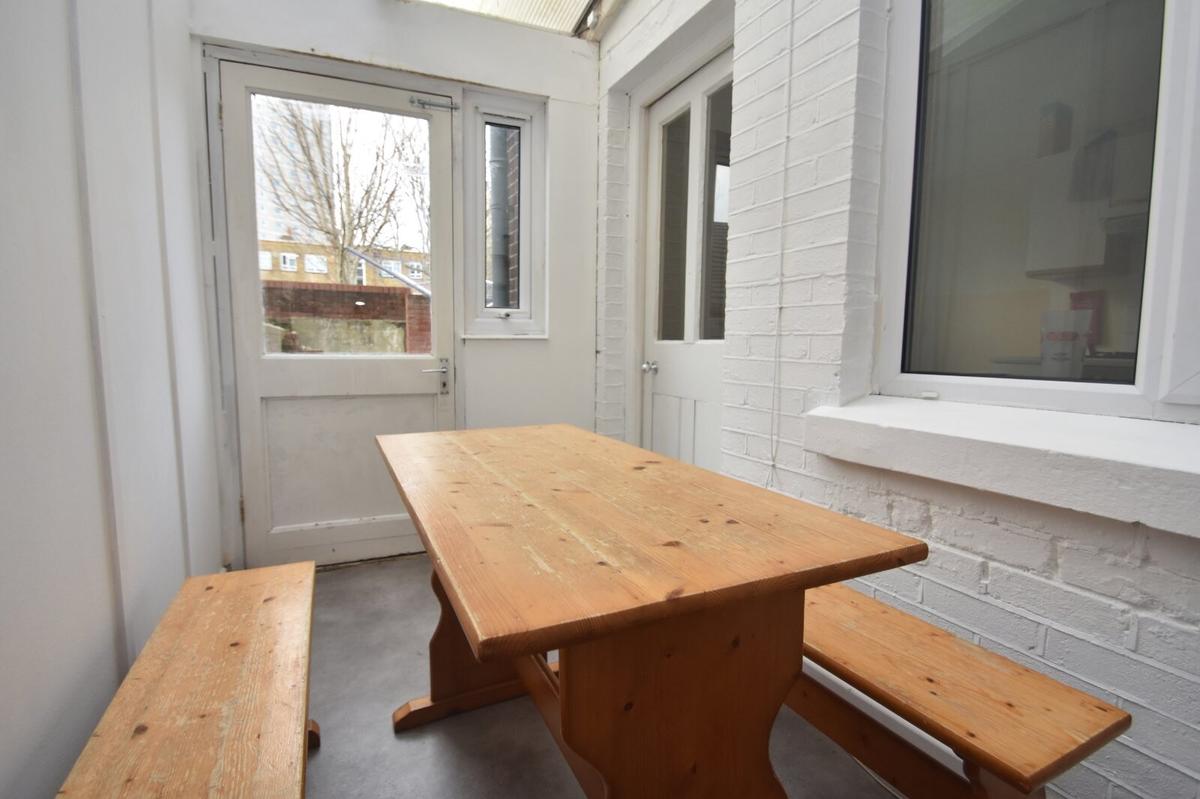 4 bedroom house for rent Somers Road, Portsmouth, PO5 4PS | UniHomes