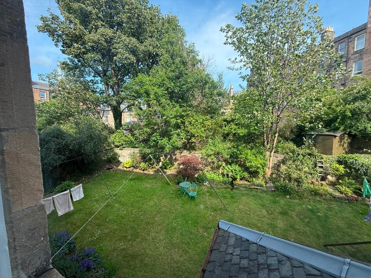 3 bedroom apartment for rent Comiston Road Edinburgh, EH10 6AG | UniHomes