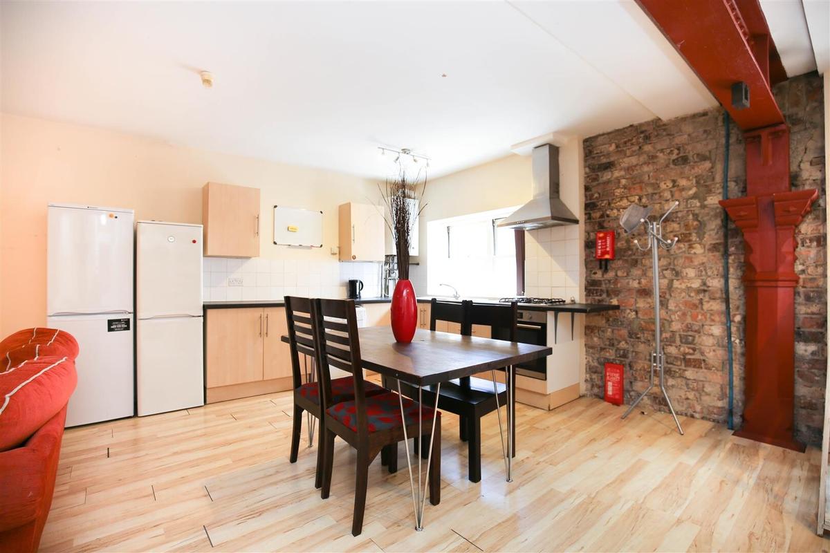 5 bedroom apartment for rent Leazes Arcade, Newcastle, NE1 4PF | UniHomes