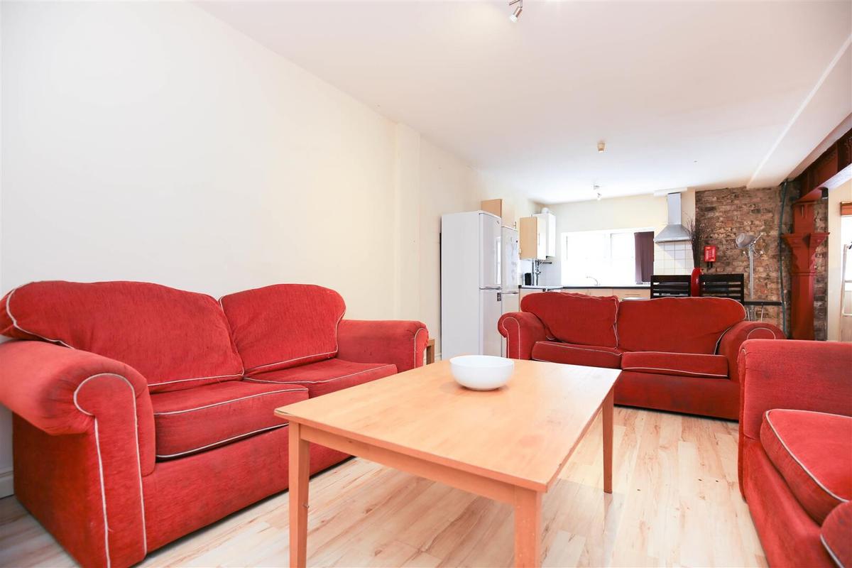 5 bedroom apartment for rent Leazes Arcade, Newcastle, NE1 4PF | UniHomes