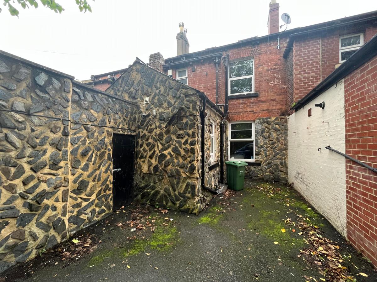 6 bedroom house for rent Victoria Road, Leeds, LS6 1DR | UniHomes