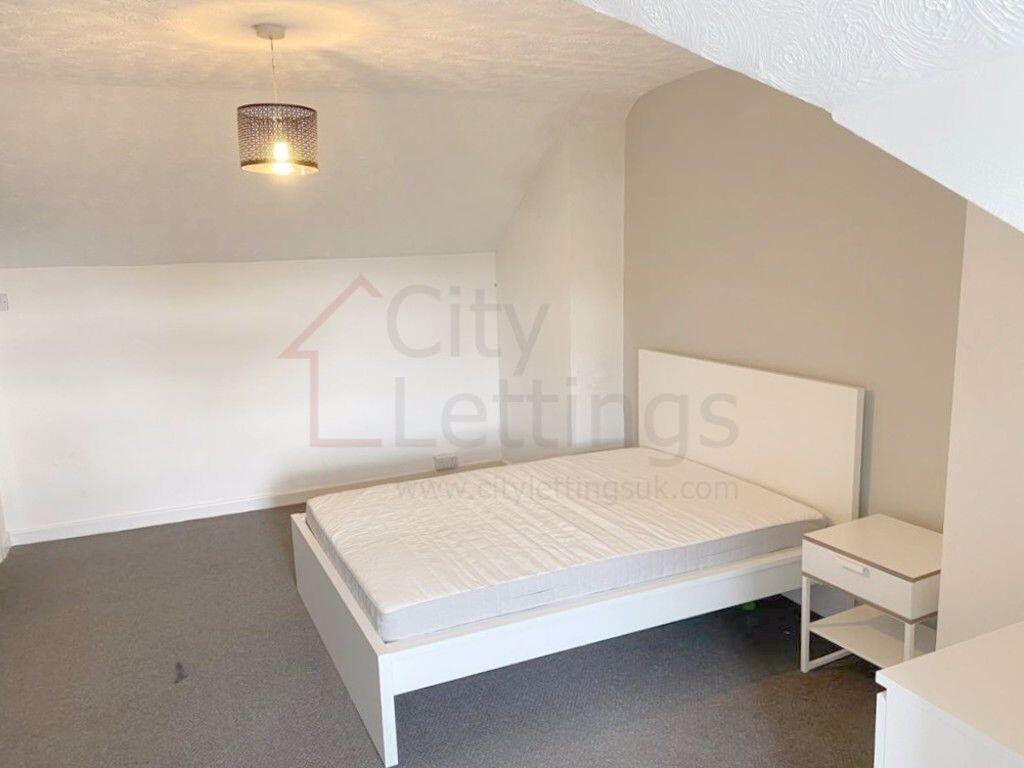 4 bedroom house for rent Woodborough Road Nottingham, NG3 5HB | UniHomes