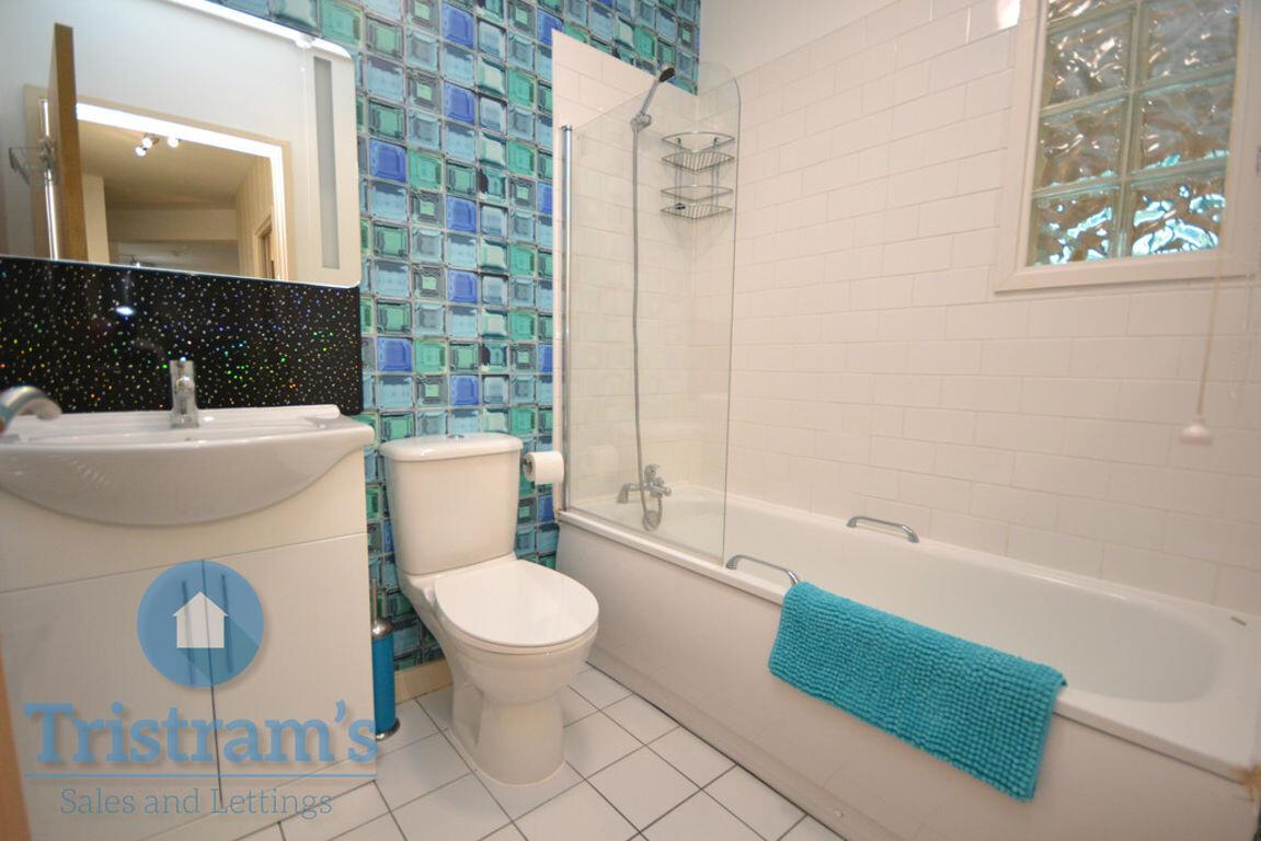 2 bedroom apartment for rent Portland Square, Nottingham, NG7 4HS ...