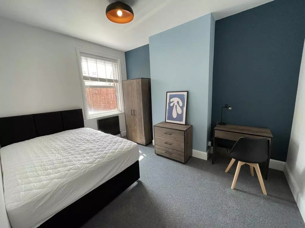6 bedroom house for rent Magdalen Road Exeter, EX2 4TX | UniHomes