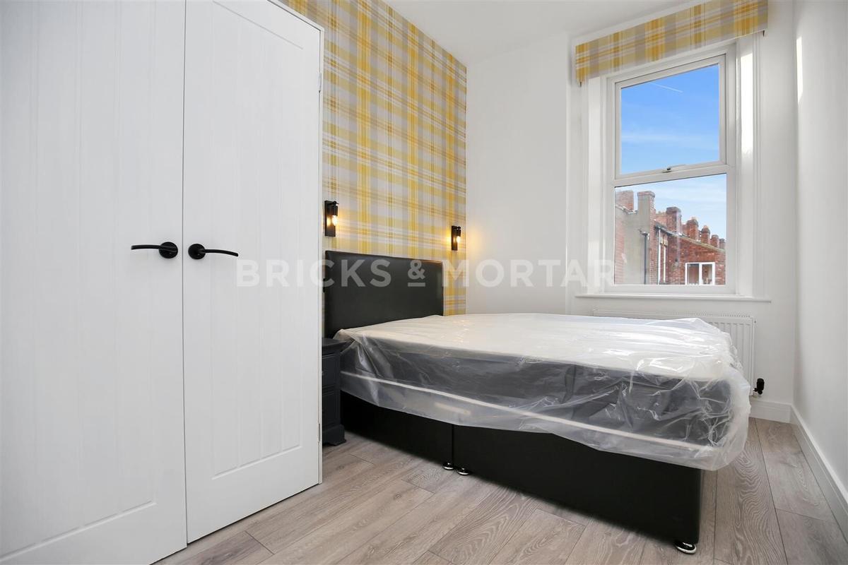4 bedroom apartment for rent Addycombe Terrace Newcastle, NE6 5NB ...