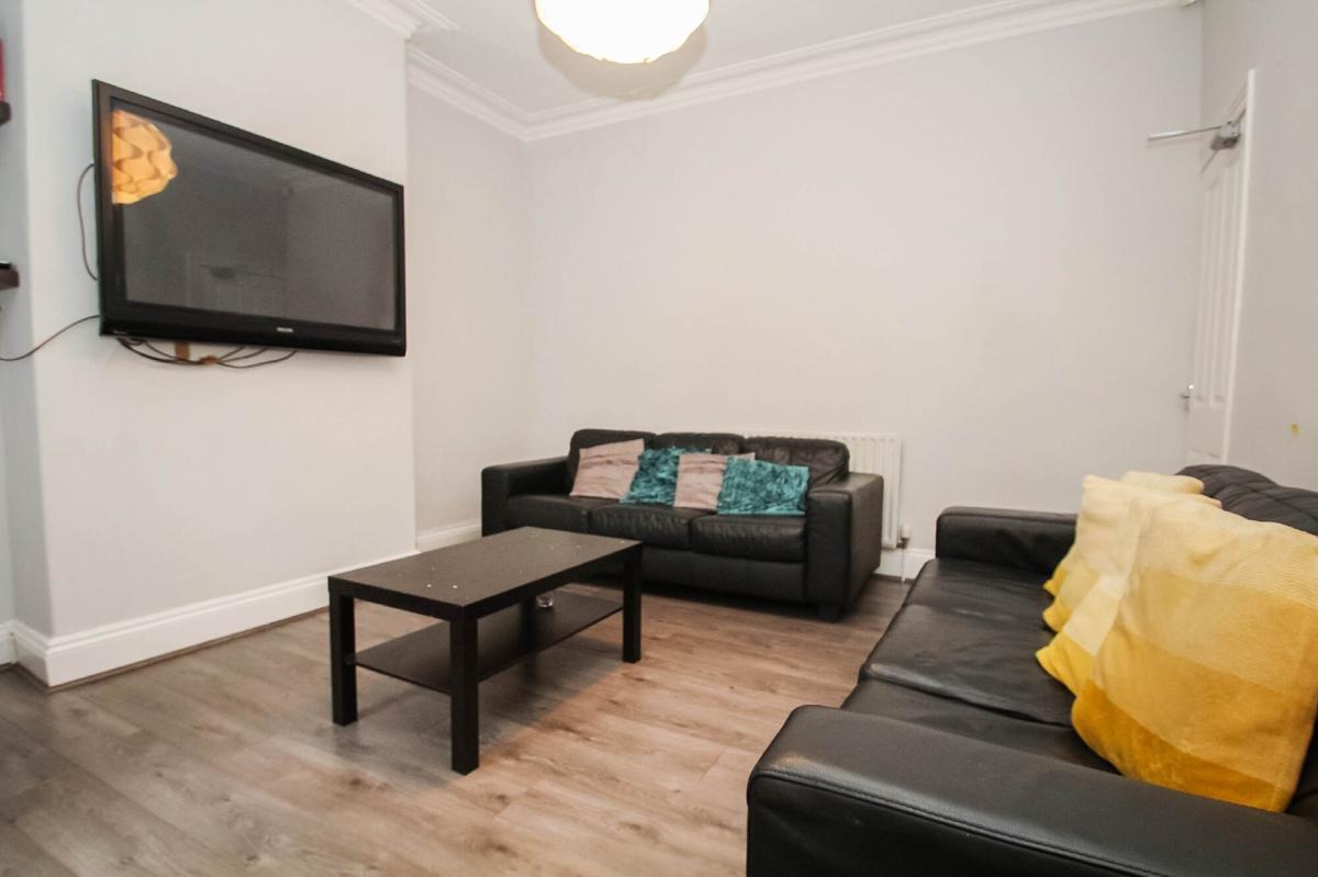 6 bedroom house for rent Cardigan Lane, Leeds, LS6 1DX | UniHomes