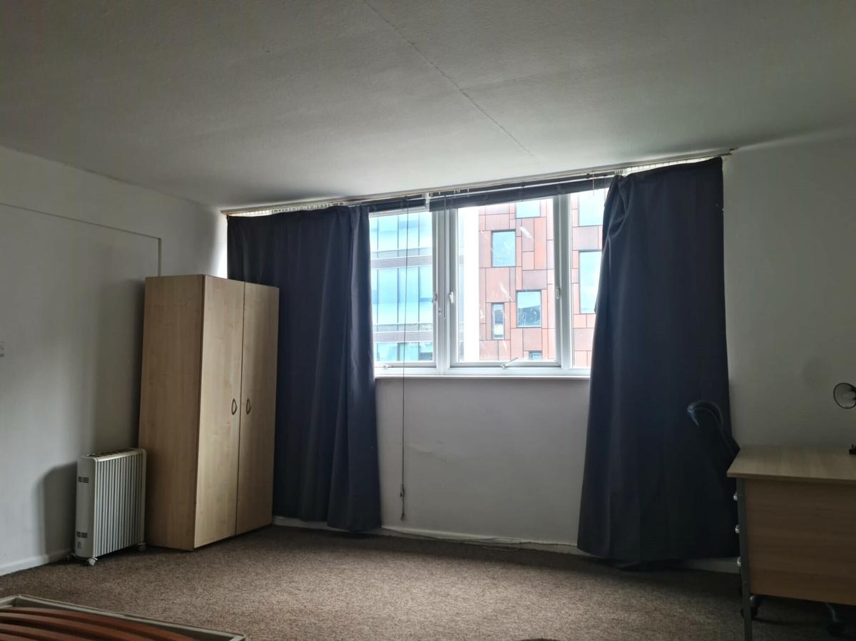 3 bedroom apartment for rent Holdenhurst Road Lansdowne Bournemouth ...