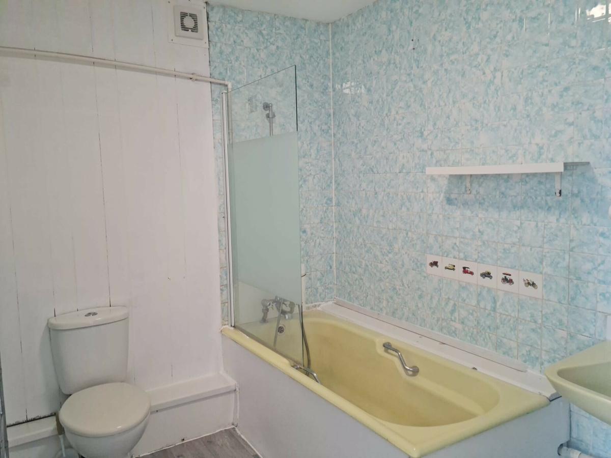 3 bedroom apartment for rent Holdenhurst Road Lansdowne Bournemouth ...