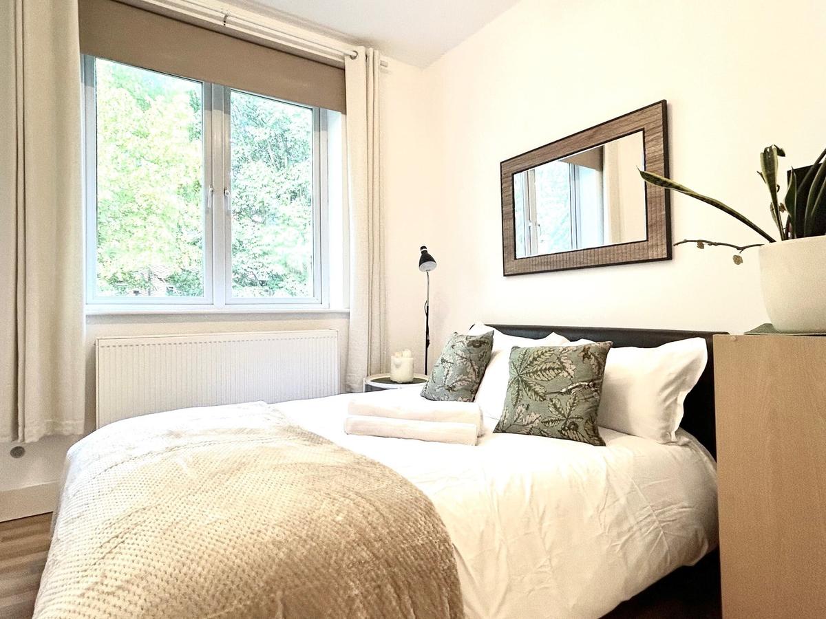 2 bedroom apartment for rent Edith Road, London, W14 0SU | UniHomes