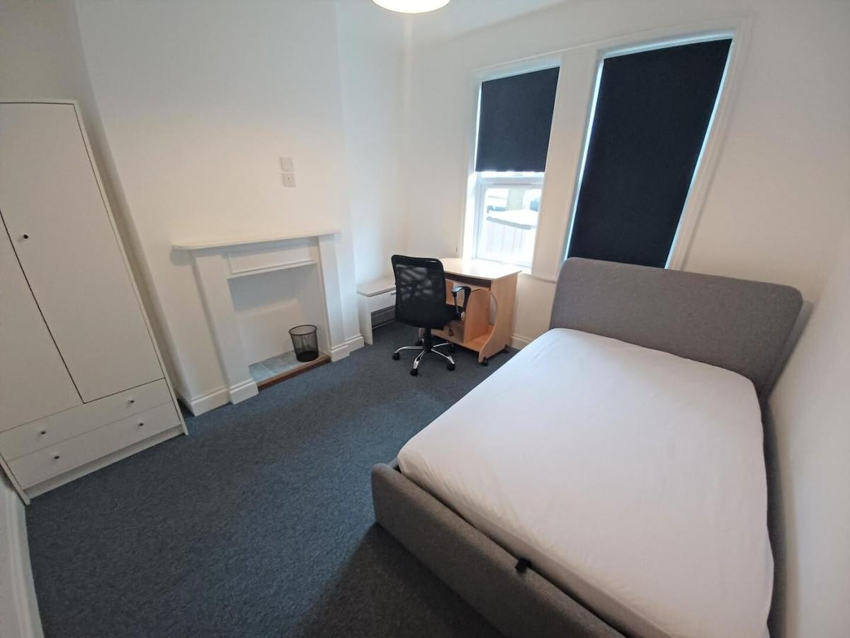 3 bedroom house for rent Sladebrook Avenue Bath, BA2 2LA | UniHomes