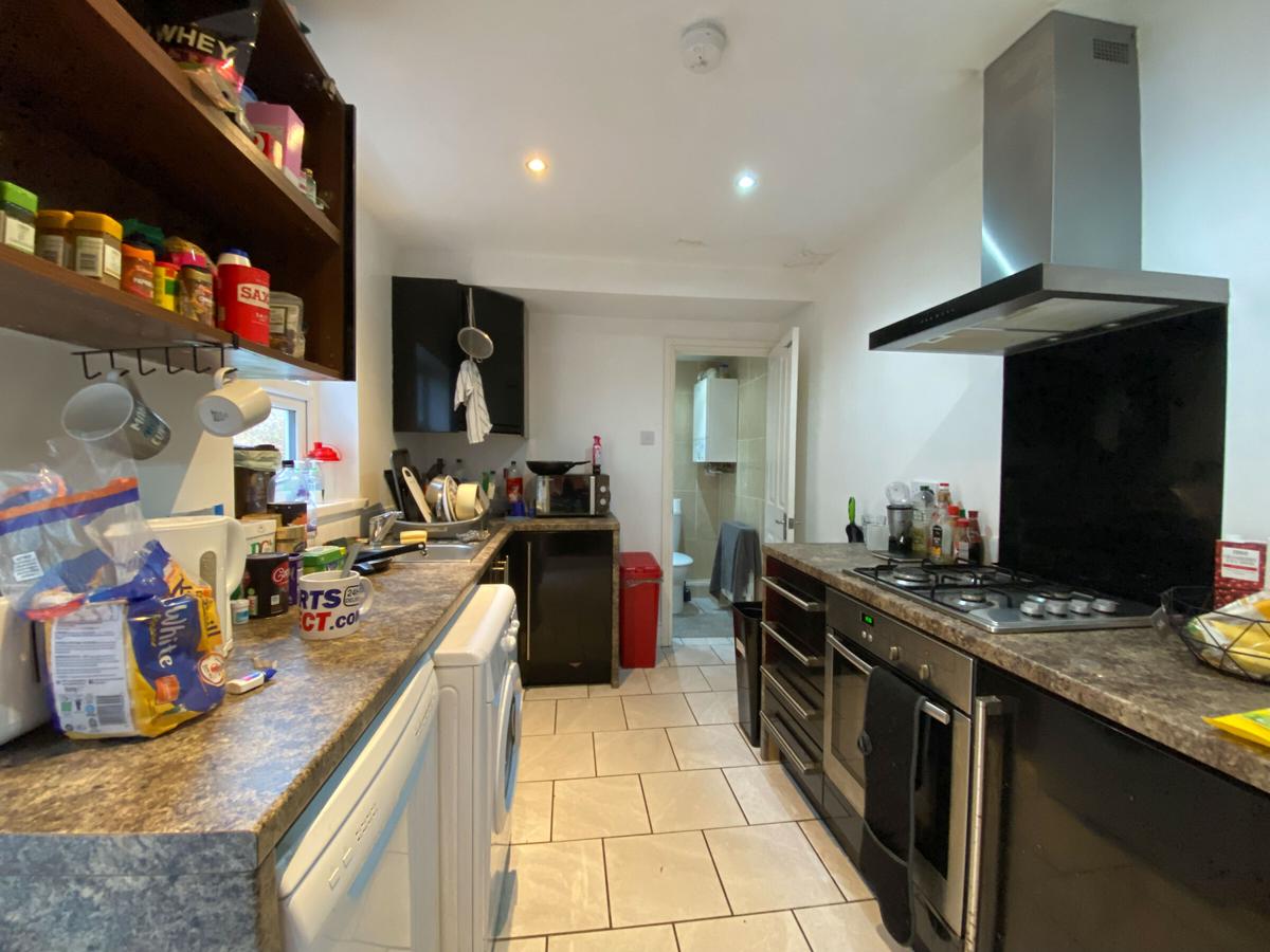 3 bedroom house for rent Allensbank Crescent Cardiff, CF14 3PR | UniHomes