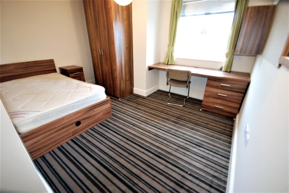 6 bedroom apartment for rent Old Warwick Road Leamington Spa, CV31 3NS ...