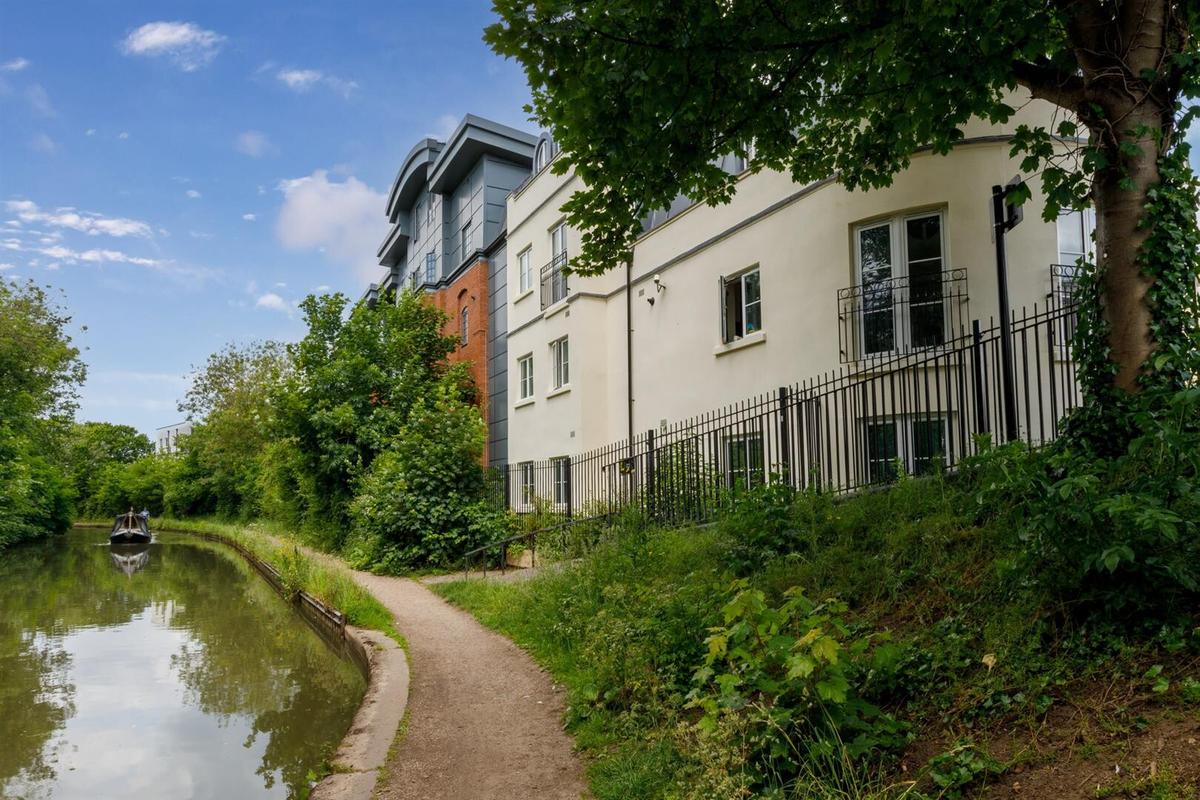 6 bedroom apartment for rent Old Warwick Road Leamington Spa, CV31 3NS ...