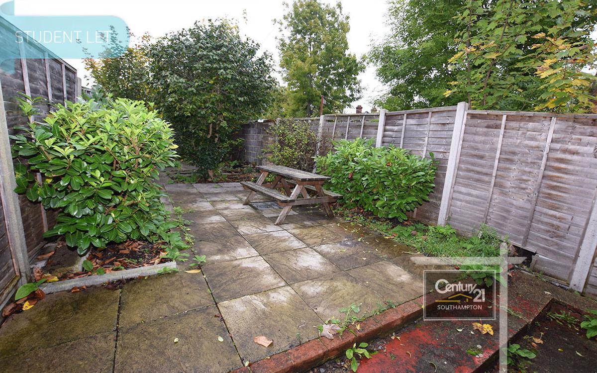 4 bedroom house for rent Milton Road Southampton, SO15 2JA | UniHomes