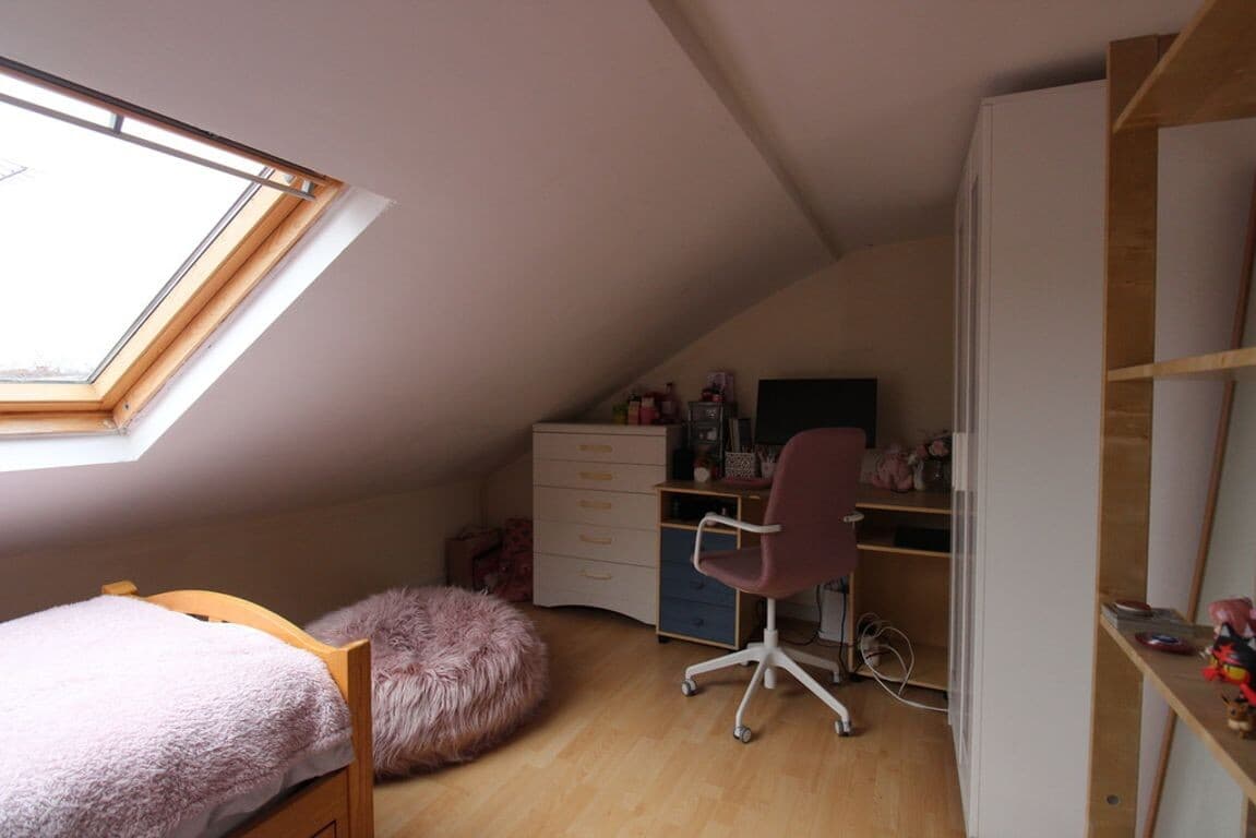 6 Bedroom House For Rent Honeysuckle Road Southampton So16 3hl Unihomes