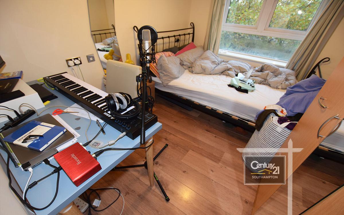 2 bedroom apartment for rent Orchard Place Southampton, SO14 3HW | UniHomes
