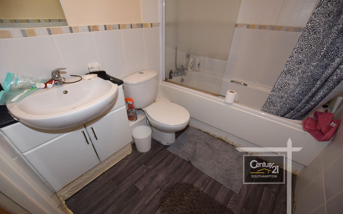 2 bedroom apartment for rent Orchard Place Southampton, SO14 3HW | UniHomes
