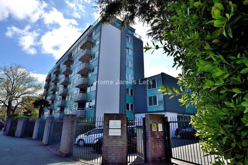 3 Bedroom Apartment For Rent London Road Brighton Bn1 6yl Unihomes