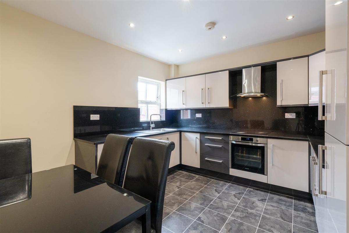 6 bedroom apartment for rent Gell Street, Sheffield, S3 7QW | UniHomes