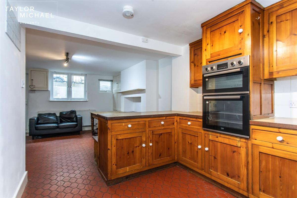 4 bedroom house for rent George Street Brighton, BN2 1RH | UniHomes