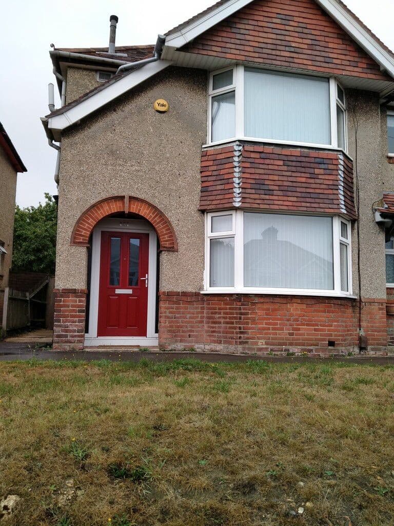 4 Bedroom House For Rent Burgess Road Southampton So16 3bl Unihomes