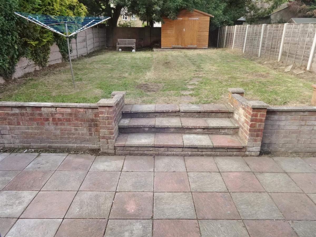 6 bedroom house for rent Lodge Close, London, UB8 2ES | UniHomes