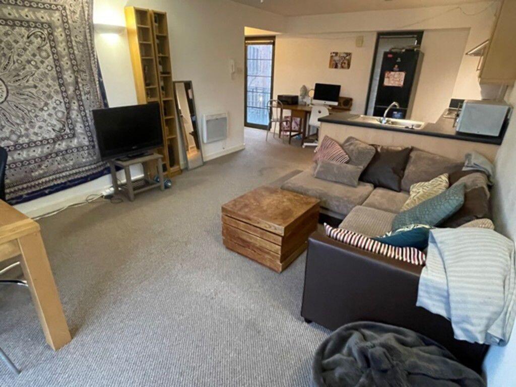 2 bedroom apartment for rent Park West, Nottingham, NG7 1LU | UniHomes