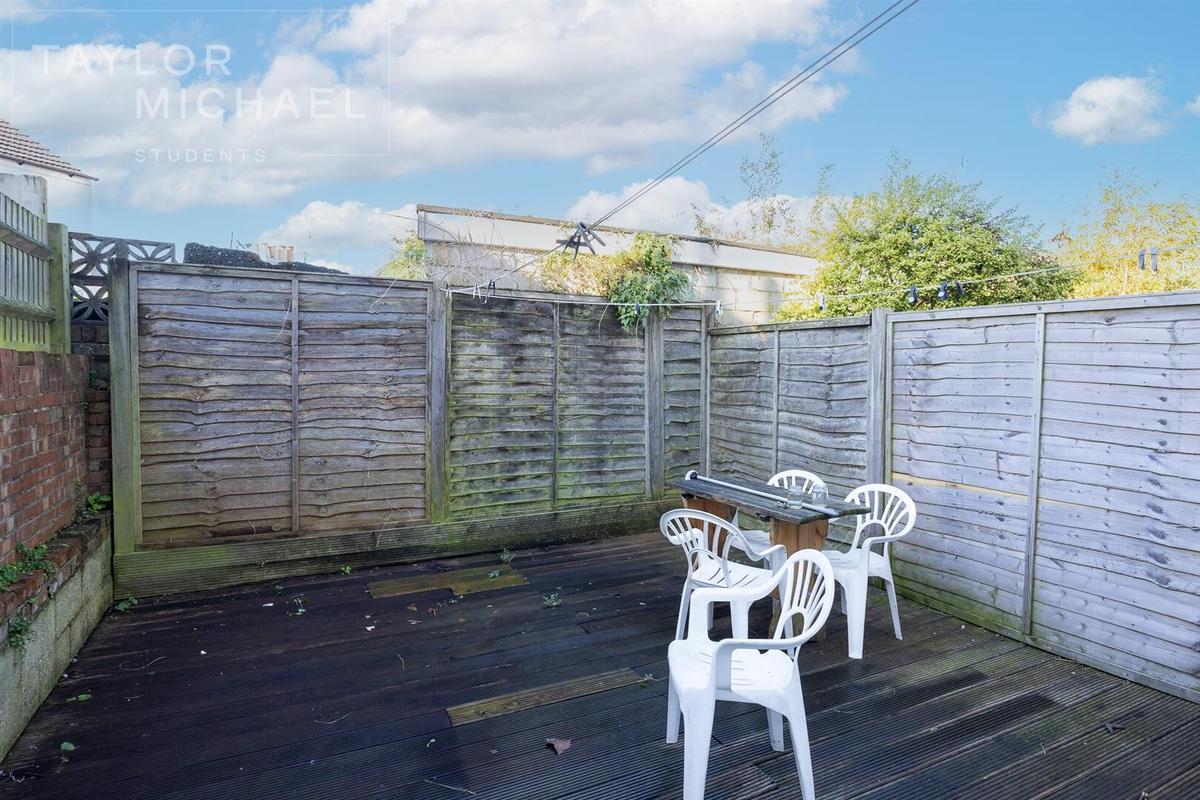 4 bedroom house for rent Bentham Road Brighton, BN2 9XD | UniHomes