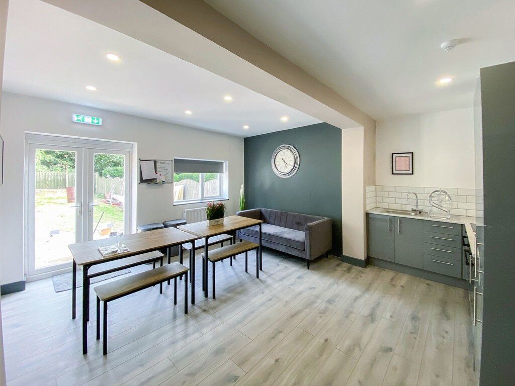 4 bedroom house for rent Beeston Road Nottingham, NG7 2JQ | UniHomes